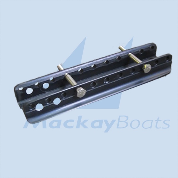 470/420 Mast Step with Locator Bolts - Mackay Boats
